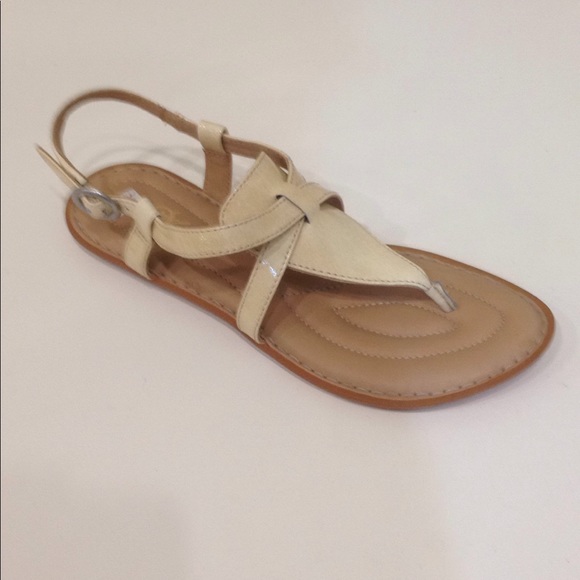 Born | Shoes | Born Crown Vanilla Patent Leather Sandal | Poshmark